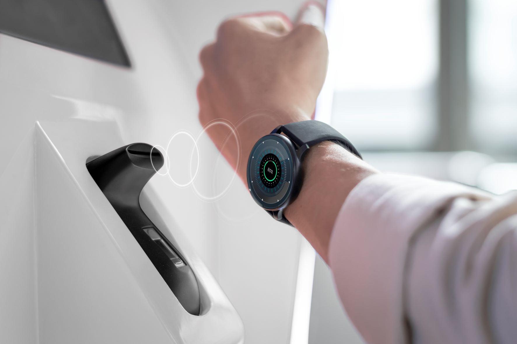 Dual Display Watches for Men: Embrace Functionality and Style – MRSLM
