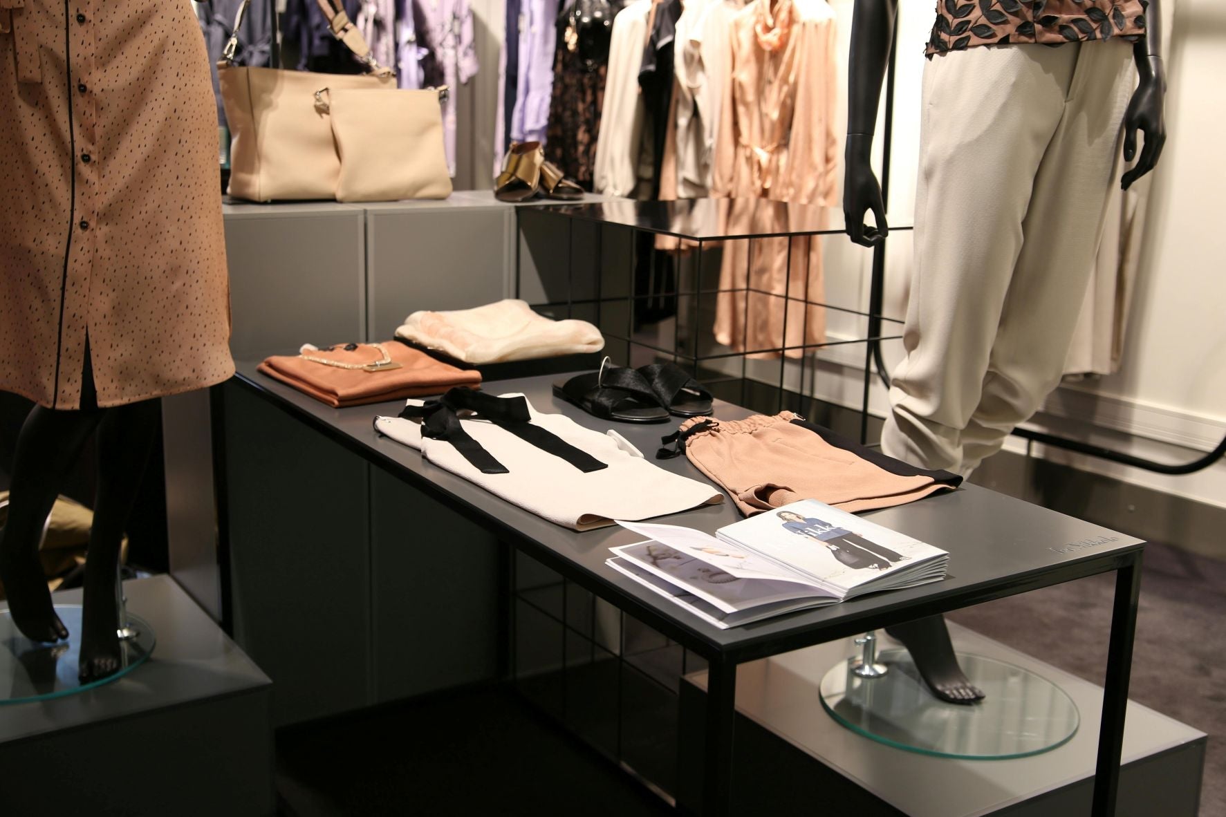Top 10 Trending Fashion Items This Season to Elevate Your Wardrobe – MRSLM